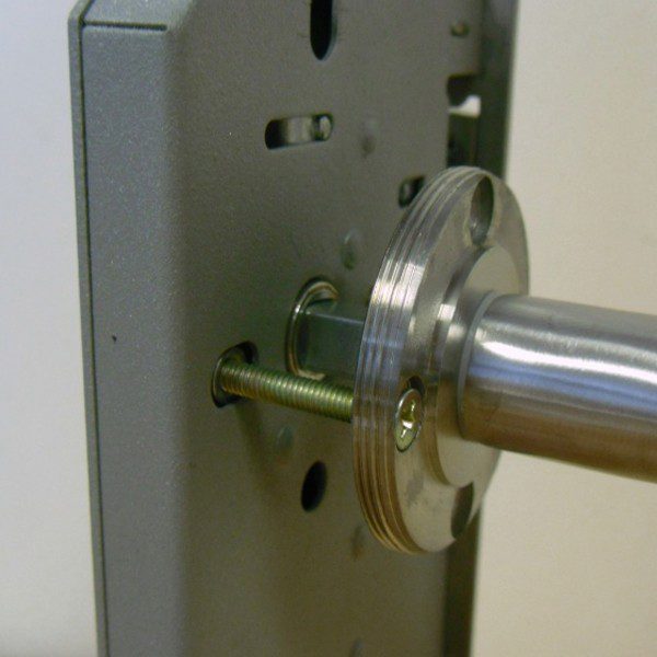 8mm Taylor Spindle - including Fixings | Welling UK